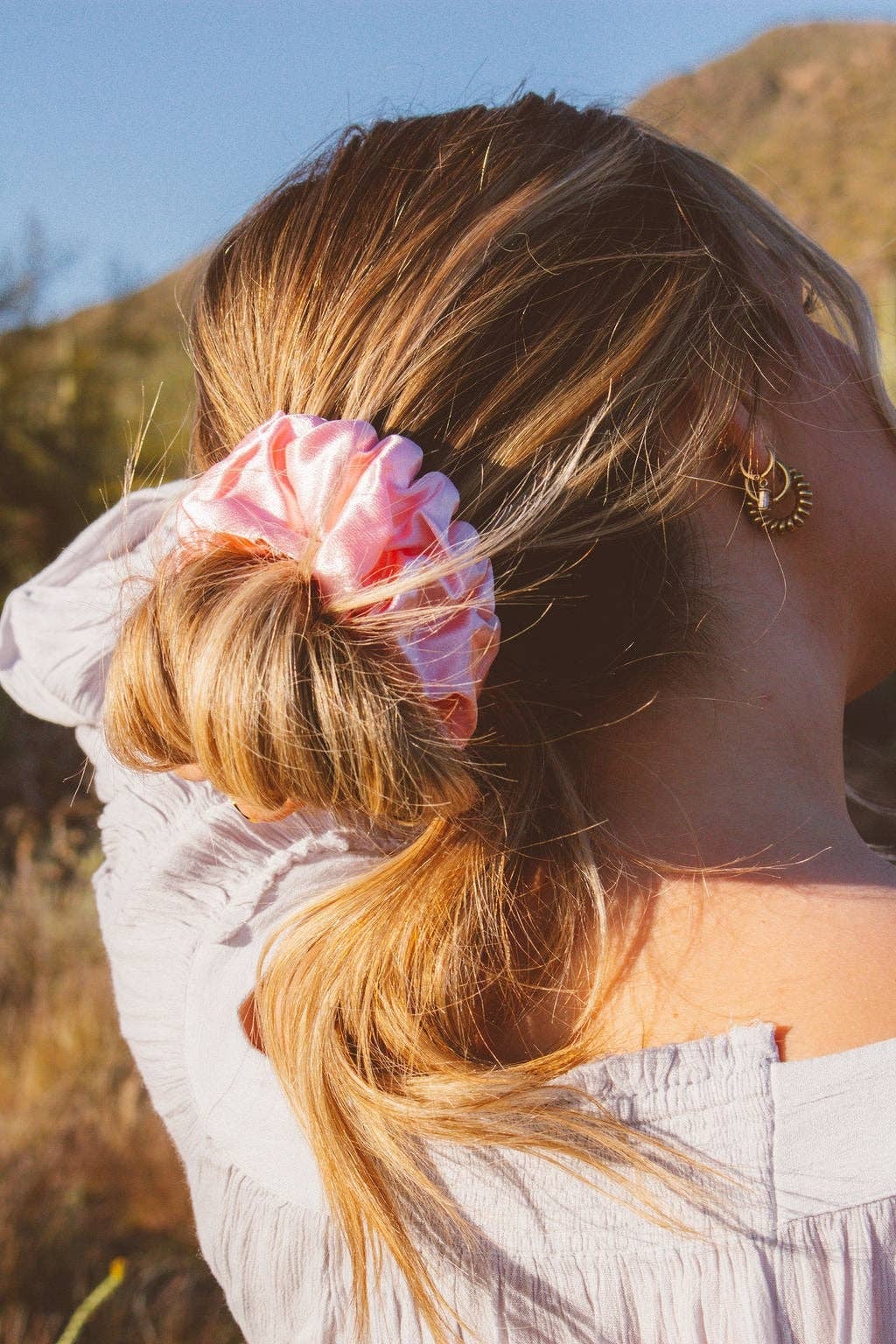 Shop ANDi - Satin Wrapped Bird Nest Expanding Hair Claw | WIMBERLY’S ...